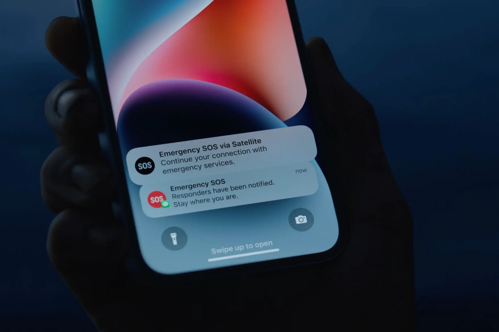 Emergency SOS via satellite coming to six new countries this month