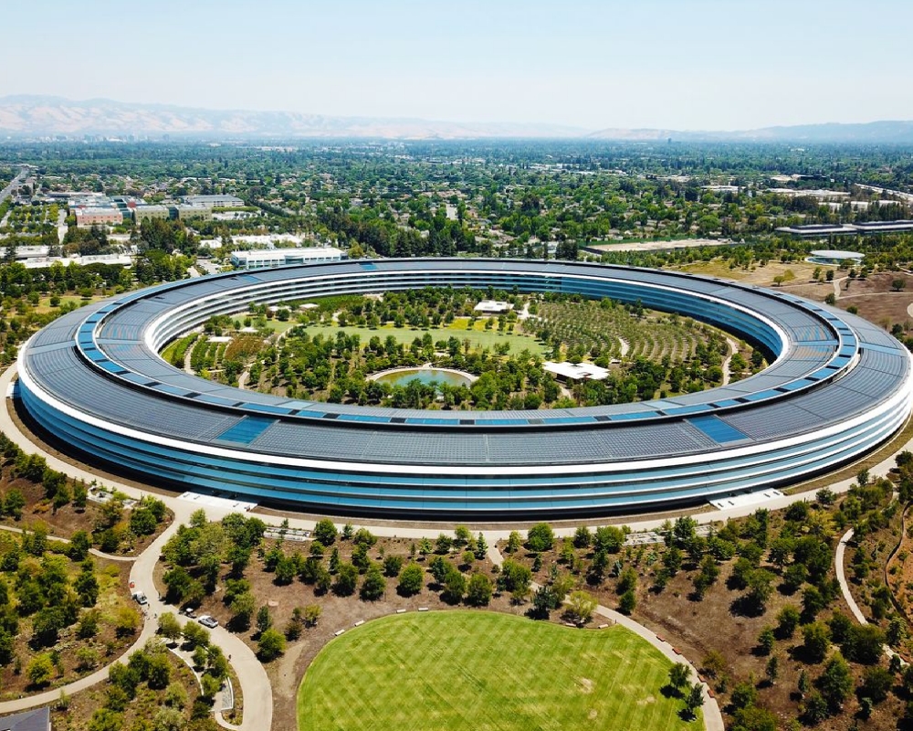 Apple considering vaccine requirements for returning employees